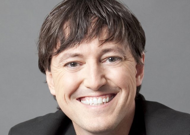 Strengthening Customer Retention with Joey Coleman - Mike Michalowicz